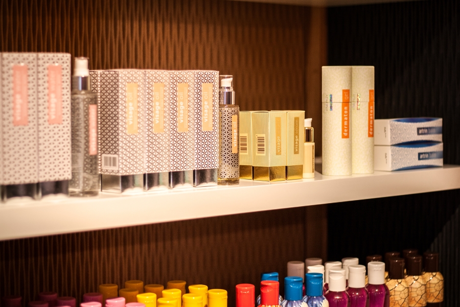 dukta® in Shopfitting | fk Kolar Wooden mouldings